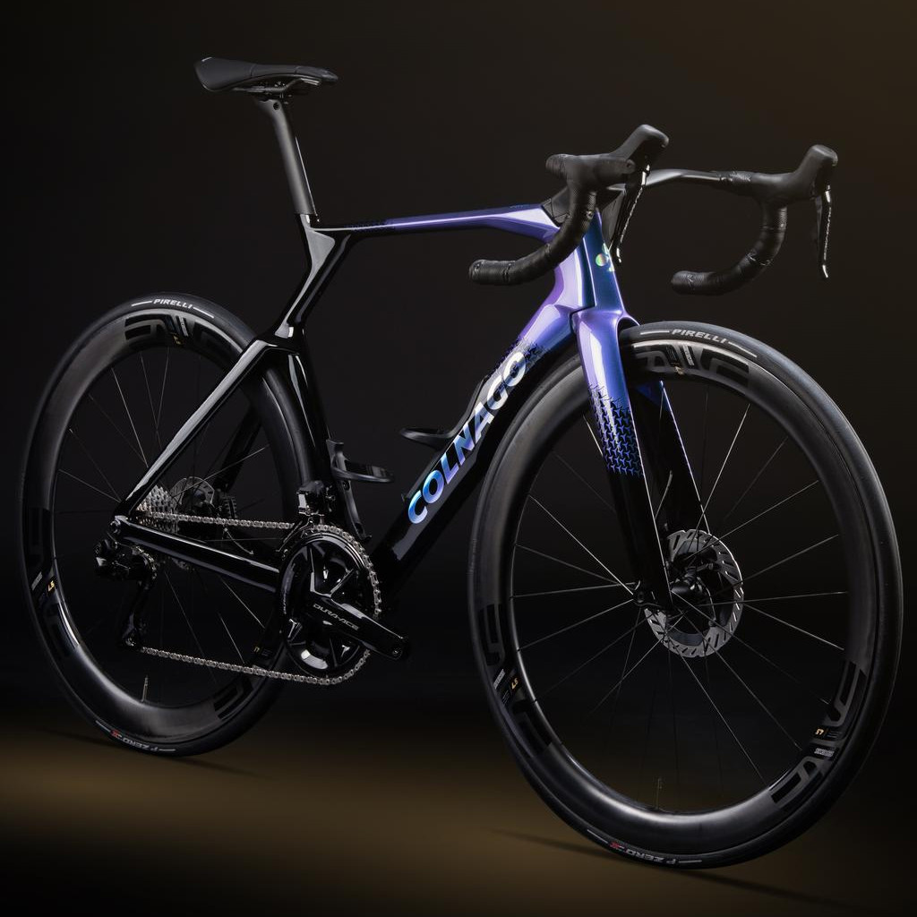 Vélo route Colnago Y1Rs Disc Shimano Ultegra Di2 12v Vision SC45 YSBO