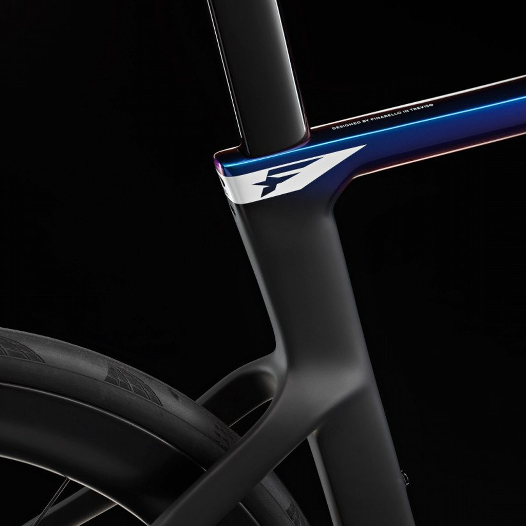 Vélo route Pinarello New Dogma F Disc Sram Red AXS E1 12v DT Swiss ...