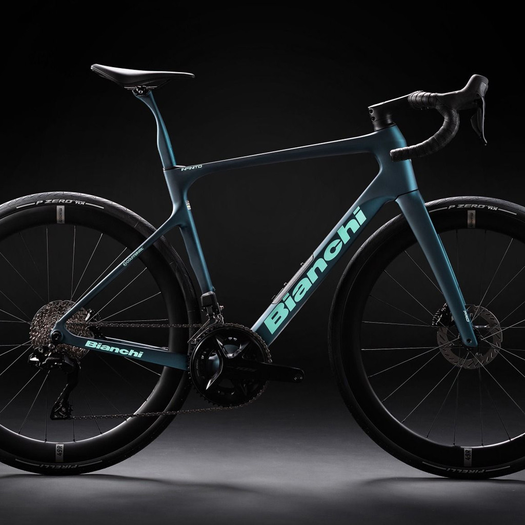 Bianchi Infinito road bike Pro Shimano 105 Di2 12v 8E Petrolio Céleste 2026